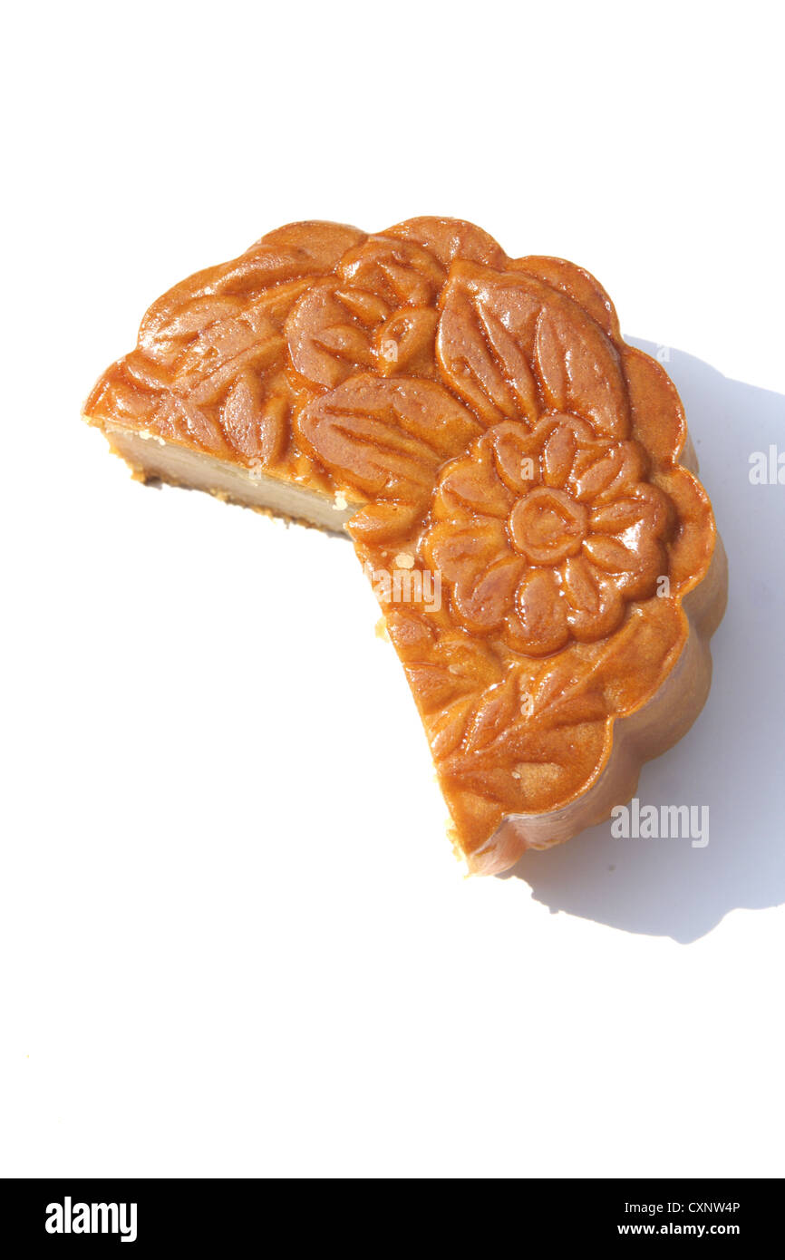 Sliced Chinese Moon Cake Stock Photo - Alamy