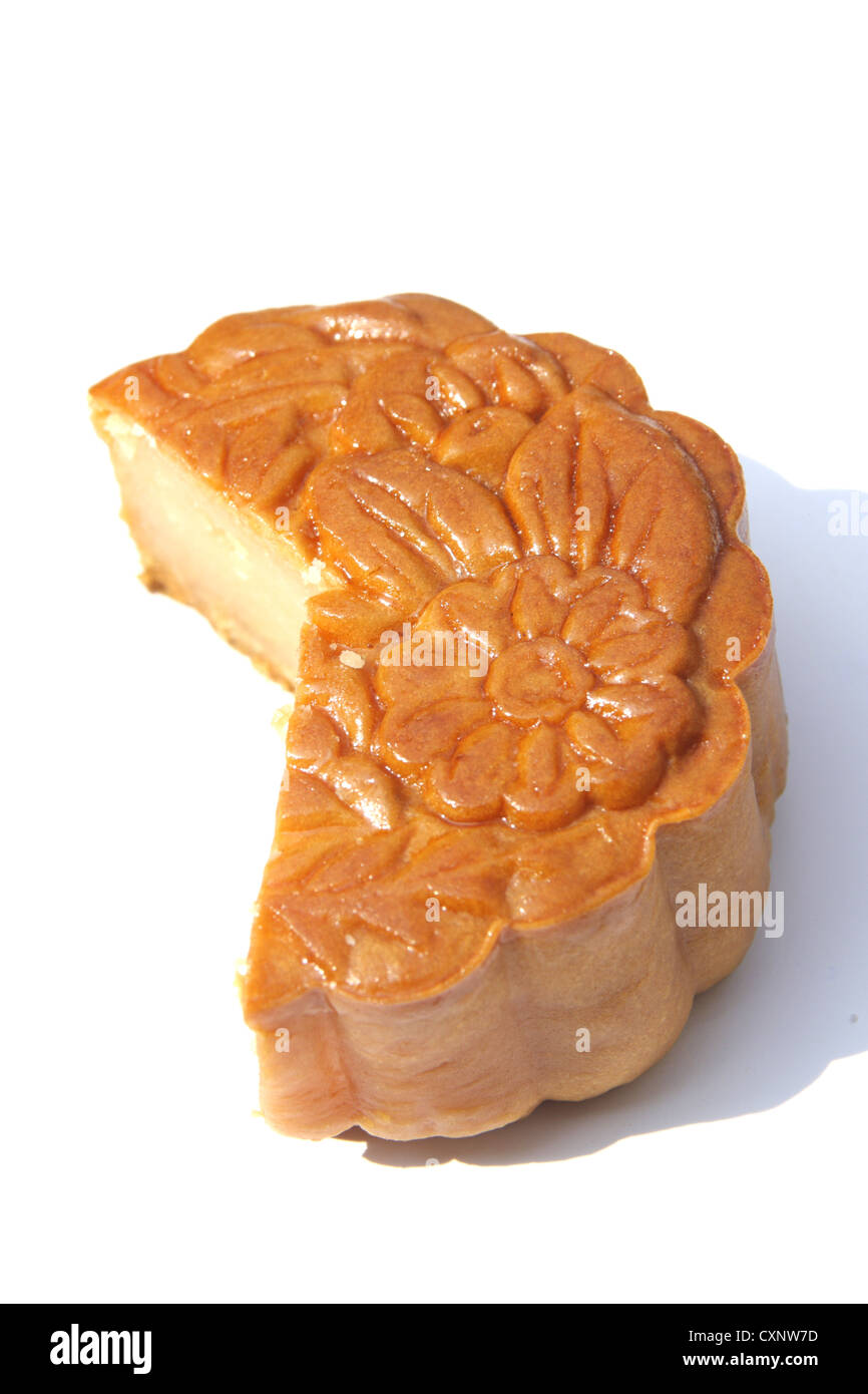 Sliced Chinese Moon Cake Stock Photo - Alamy