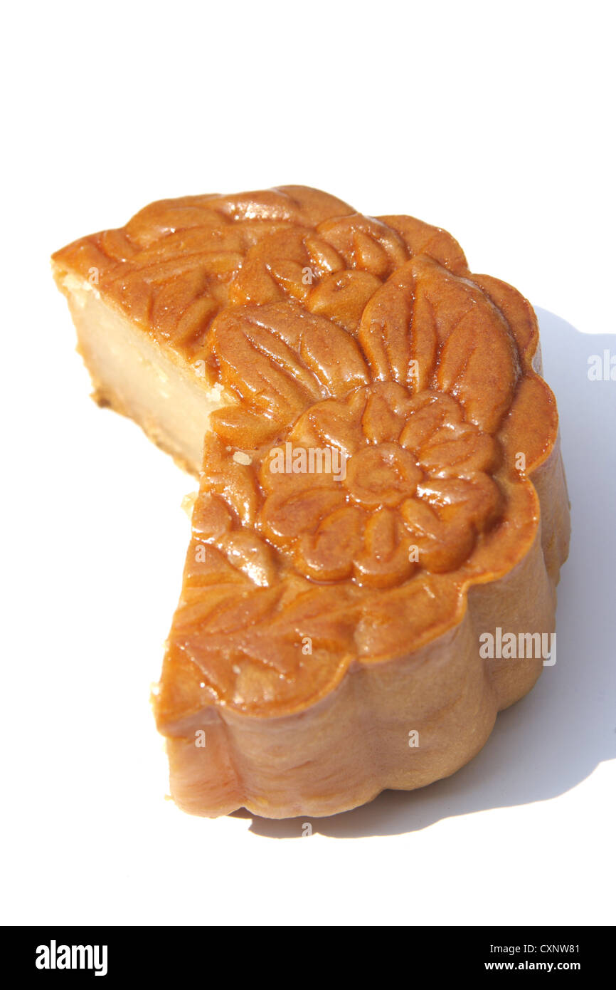 Sliced Chinese Moon Cake Stock Photo - Alamy