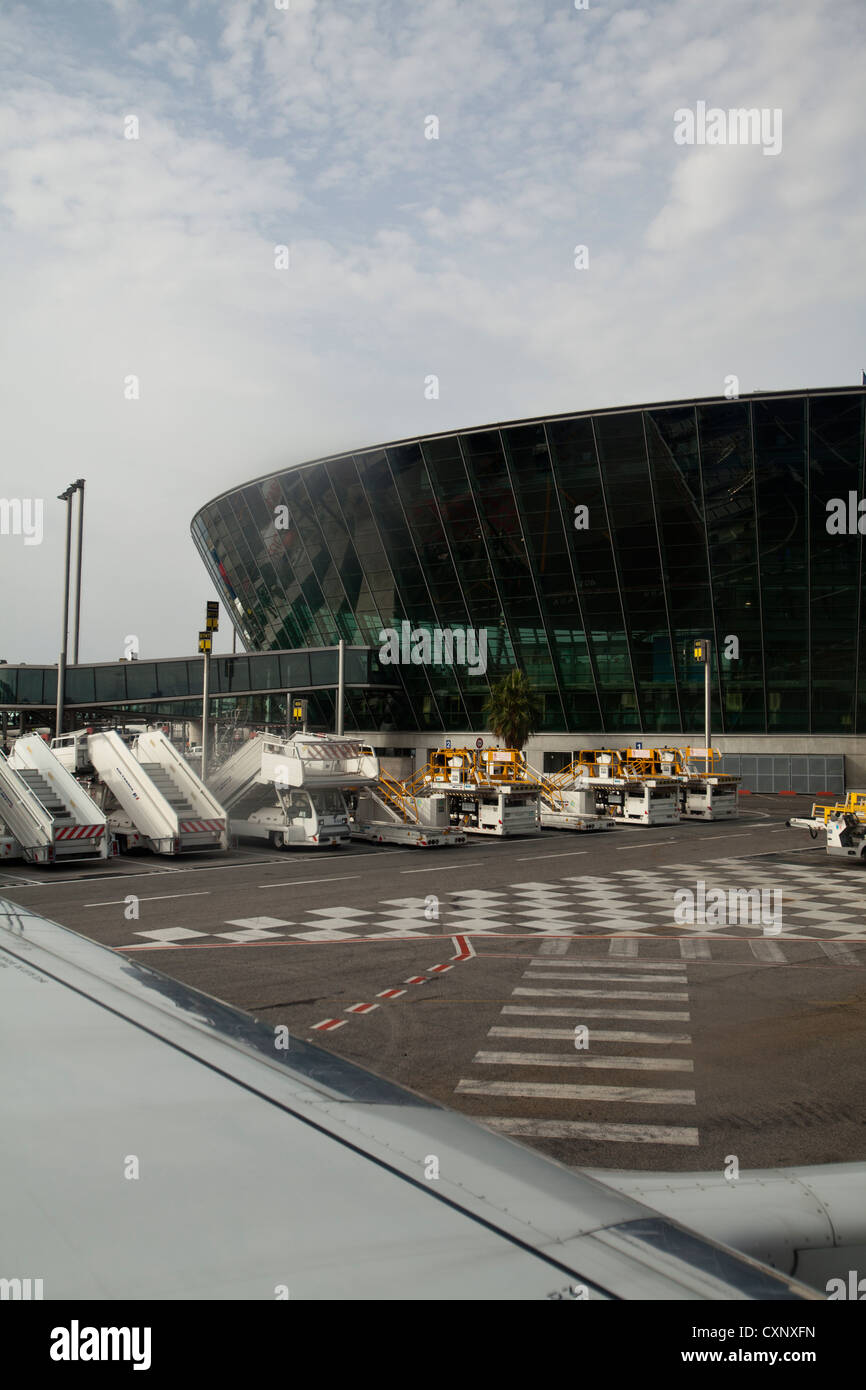 A view of the terminal building from inside an aircraft at Nice ...