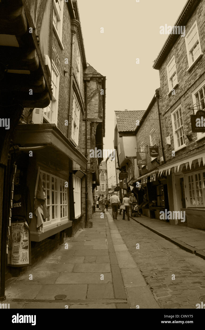 Yorkshire street hi-res stock photography and images - Alamy