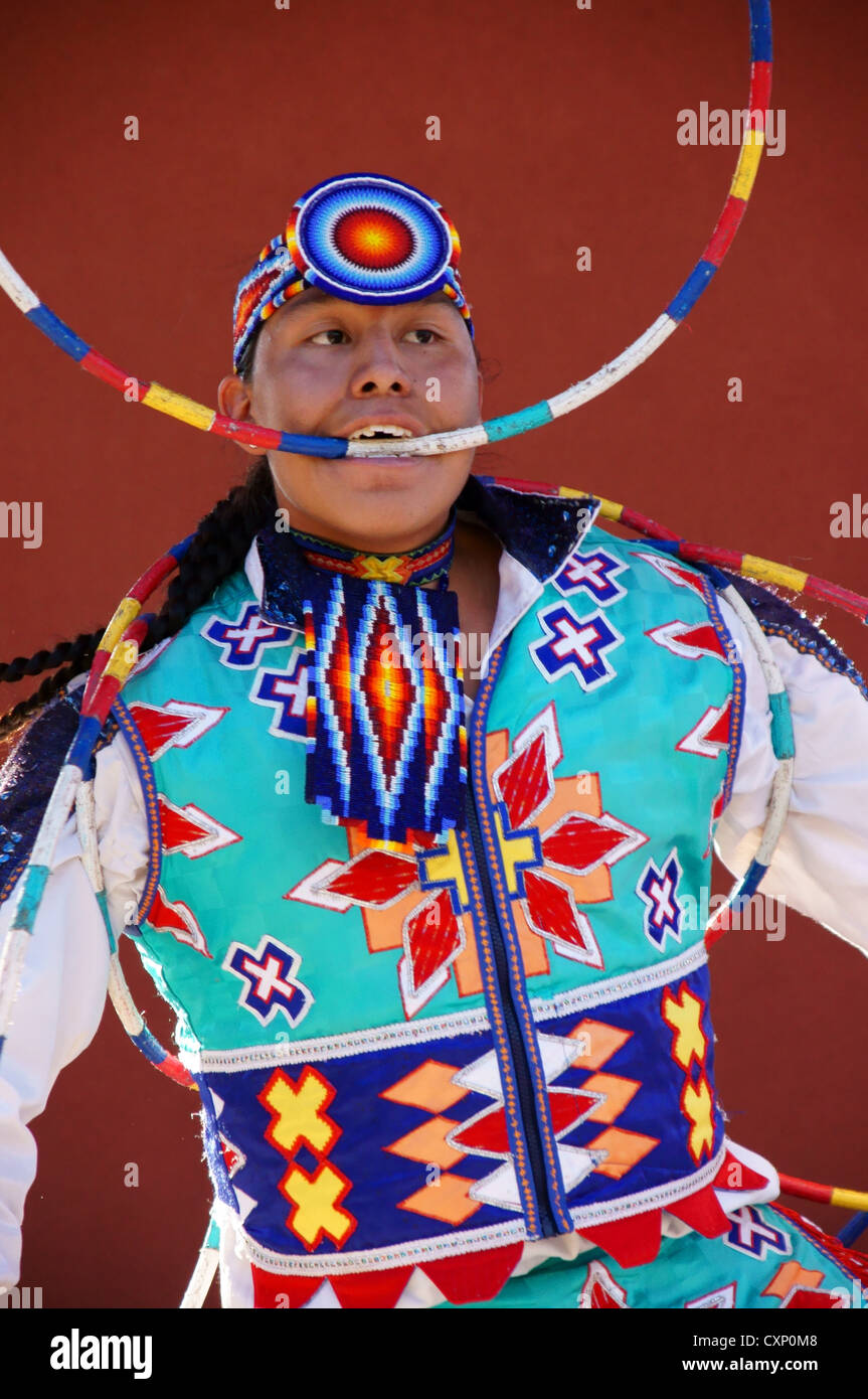 American Indian Singing Stock Photos & American Indian Singing Stock ...