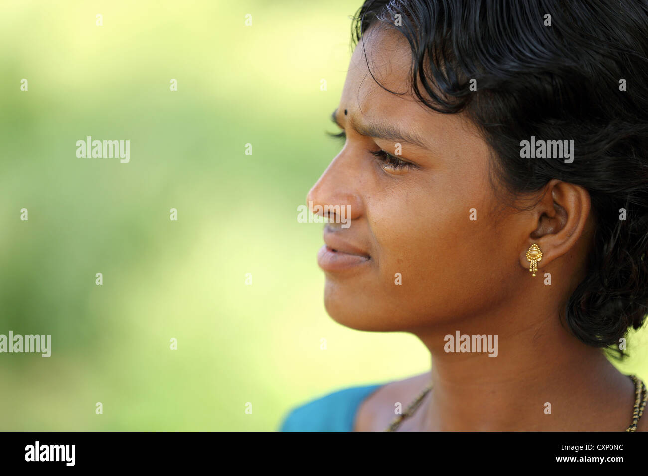 Indian woman profile hi-res stock photography and images - Alamy