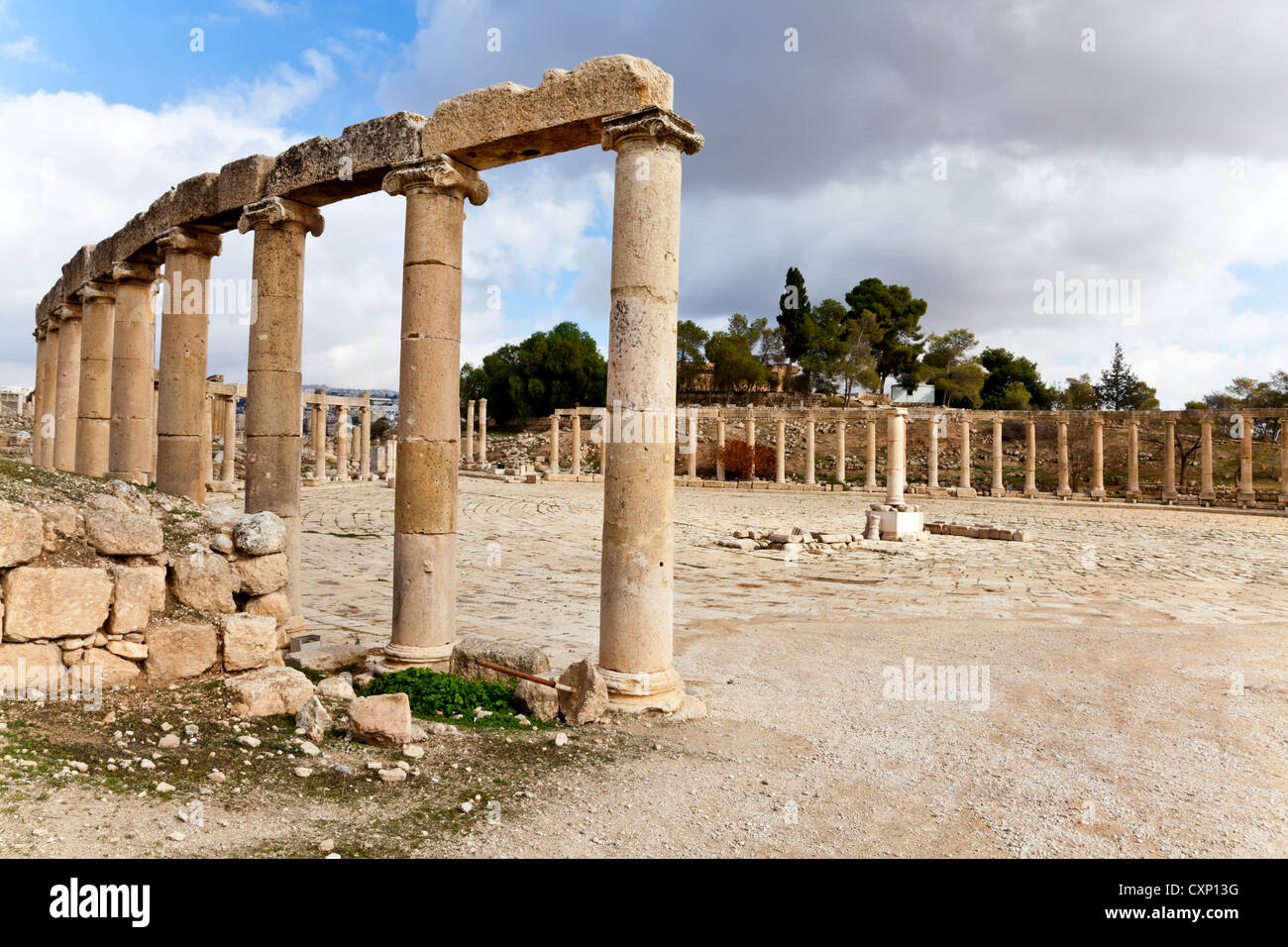 Pillar plaza hi-res stock photography and images - Alamy