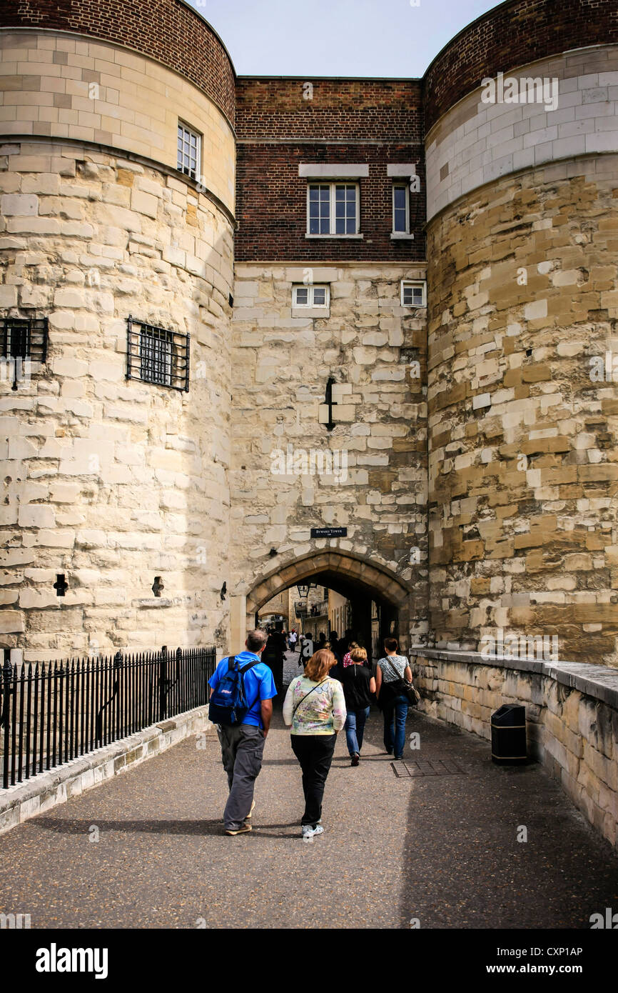The Byward towers and gateway into the Tower of London complex Stock ...