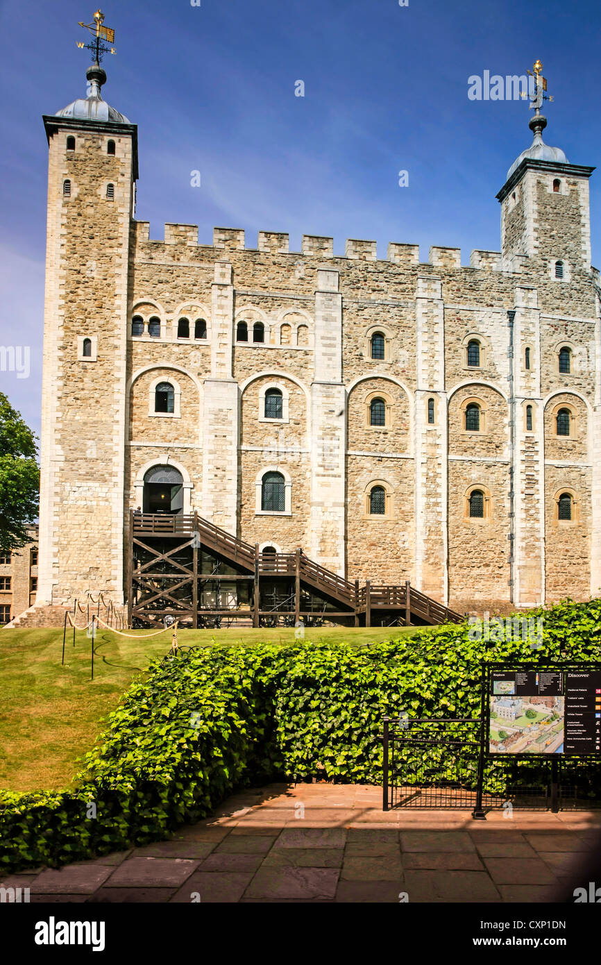 The White Tower in the Tower of London complex Stock Photo - Alamy