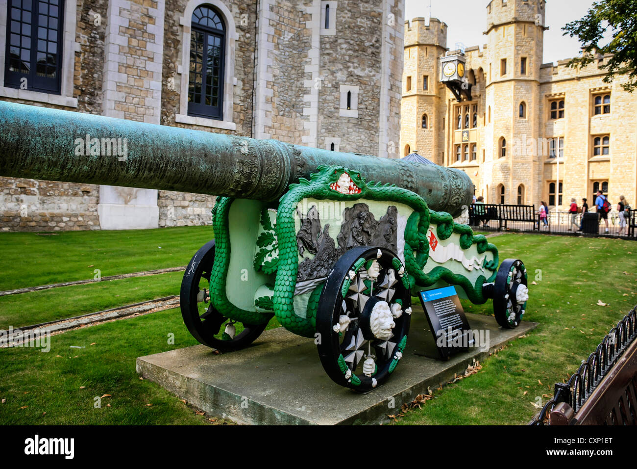 Militaria at the tower hi-res stock photography and images - Alamy