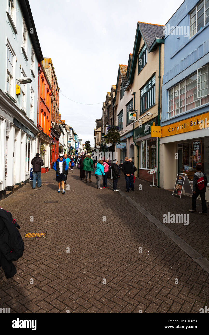Causeway Head is a pleasant pedestrian precinct located close to the ...