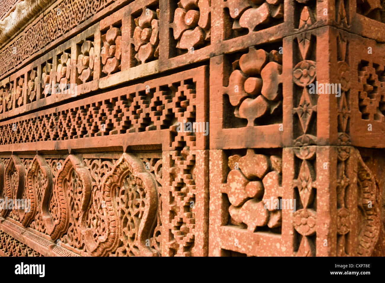 Qutub minar architectural pattern hi-res stock photography and images ...