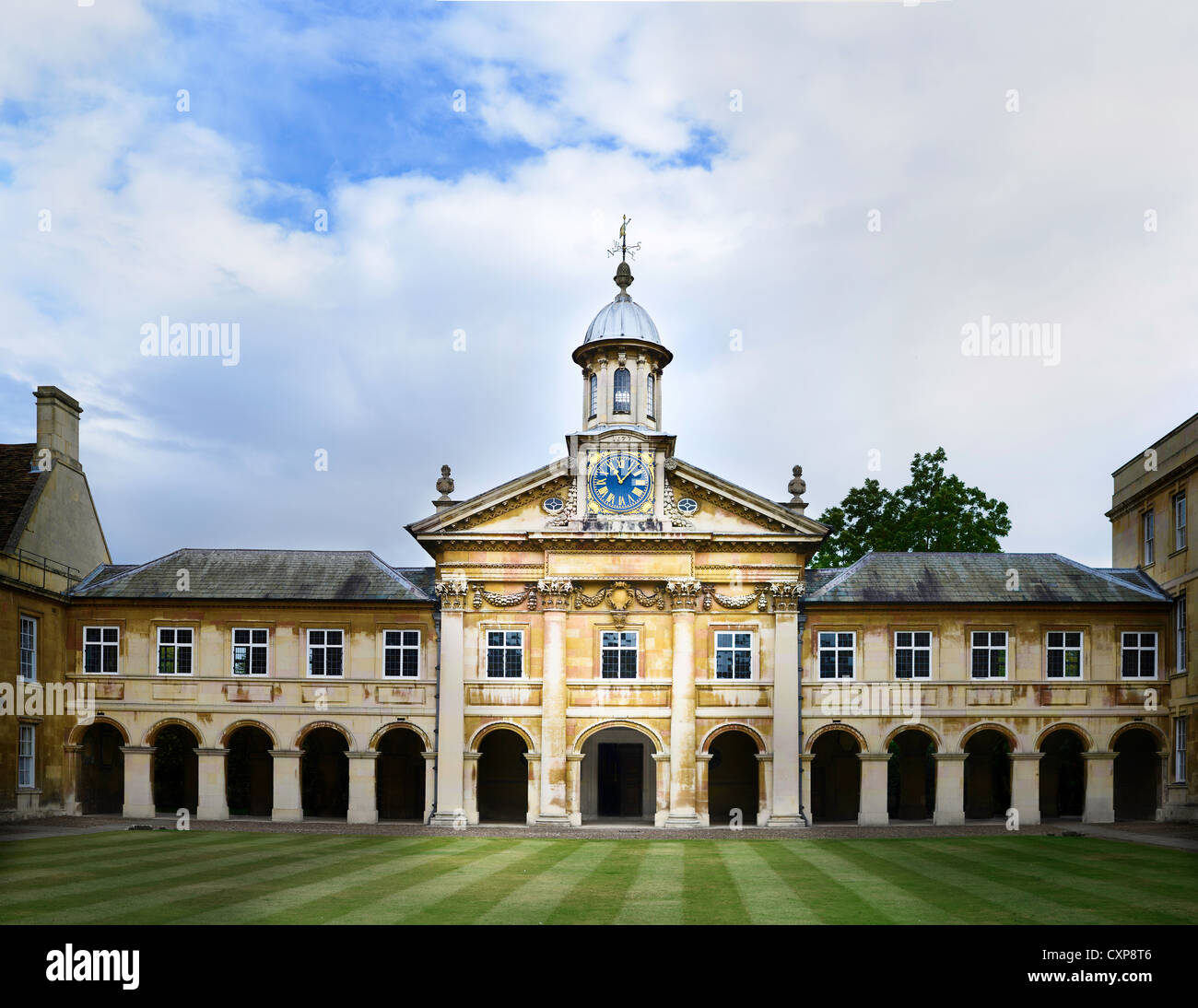 The quadrangle and clock tower hi-res stock photography and images - Alamy