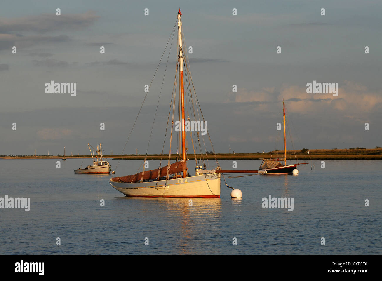 Fishing smack hi-res stock photography and images - Alamy