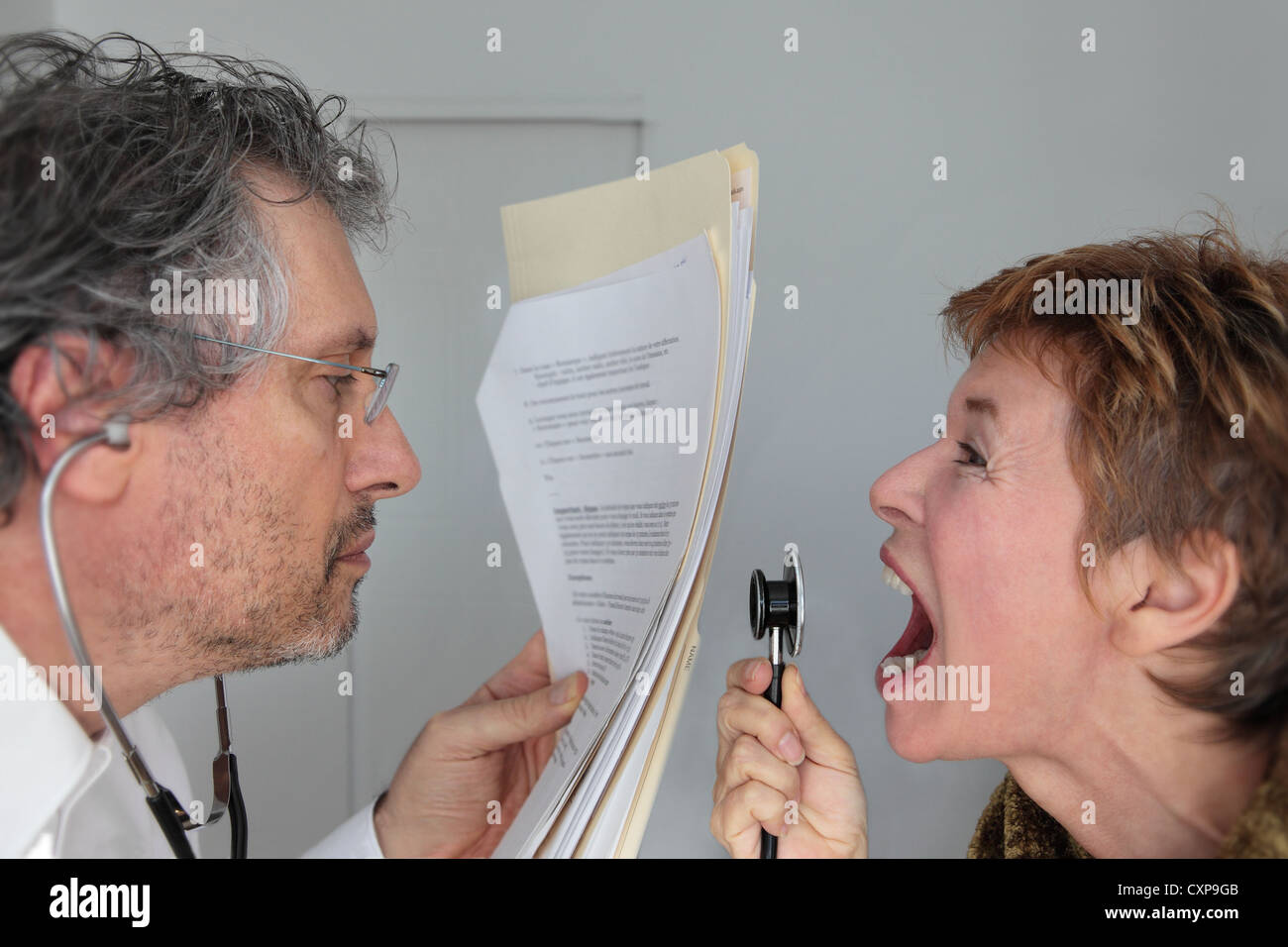 Doctor patient files nhs hi-res stock photography and images - Alamy