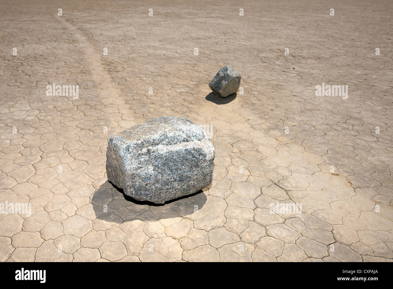 Moving rocks on Racetrack Playa, Death Valley National Park, California ...