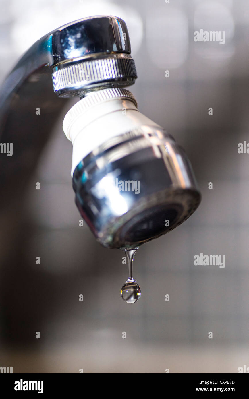 Dripping tap bathroom hi-res stock photography and images - Alamy
