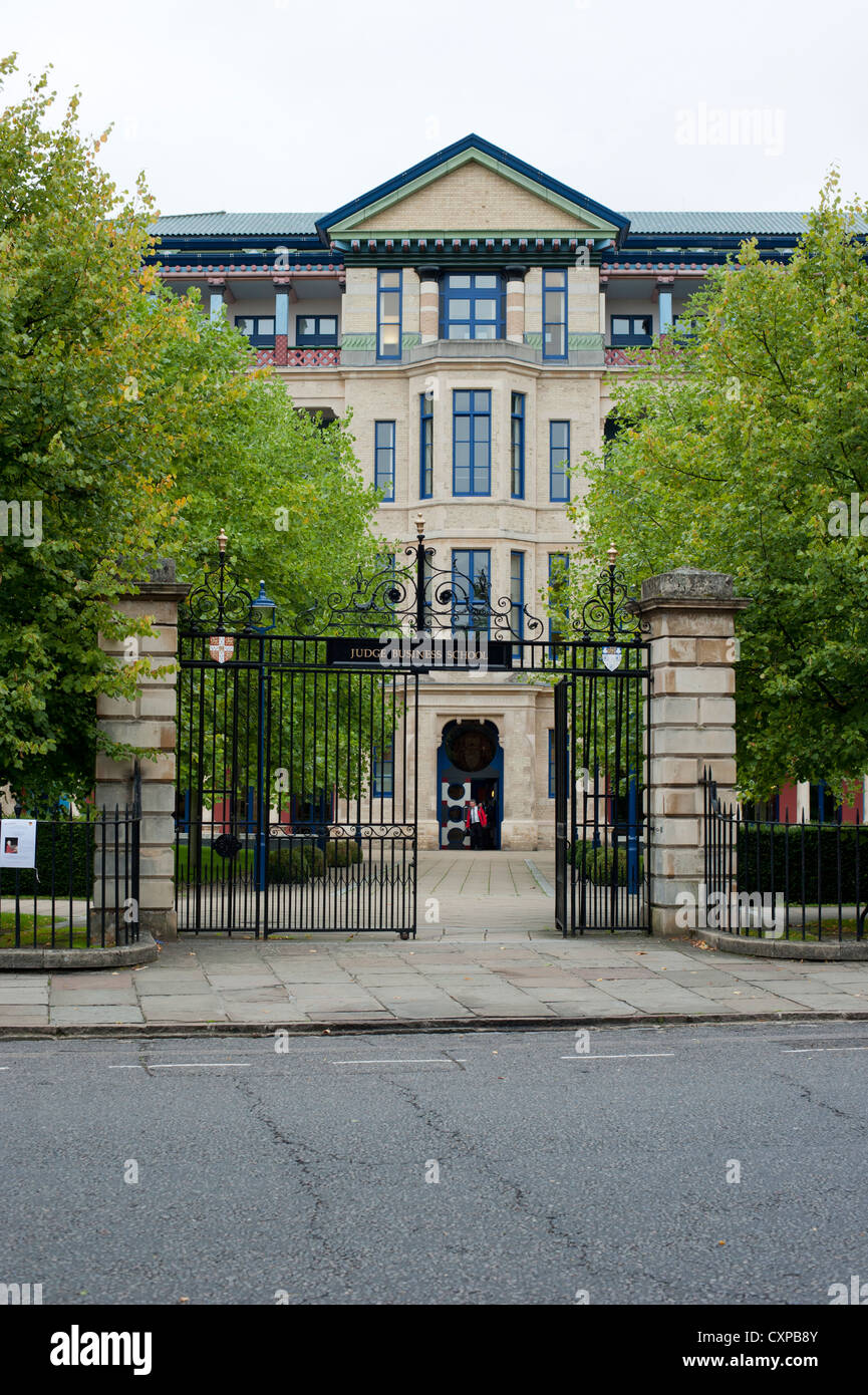 Main entrance of Judge Business School in Cambridge Stock Photo - Alamy