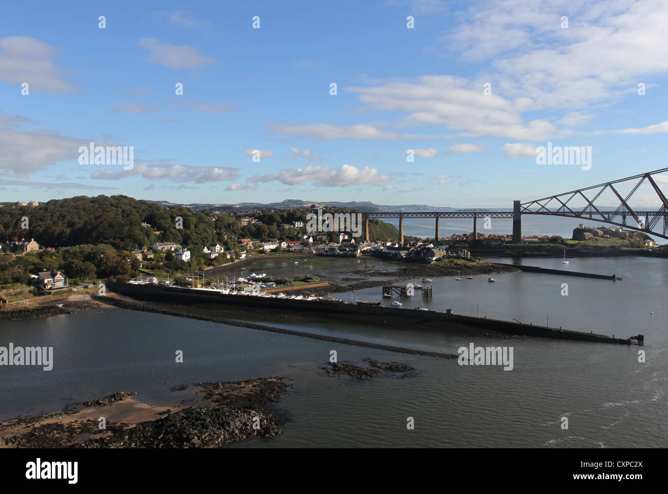 North queensferry village hi-res stock photography and images - Alamy
