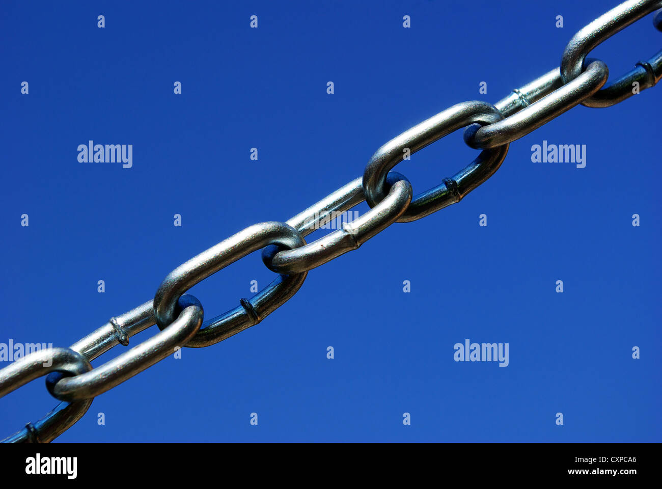Chain form hi-res stock photography and images - Alamy