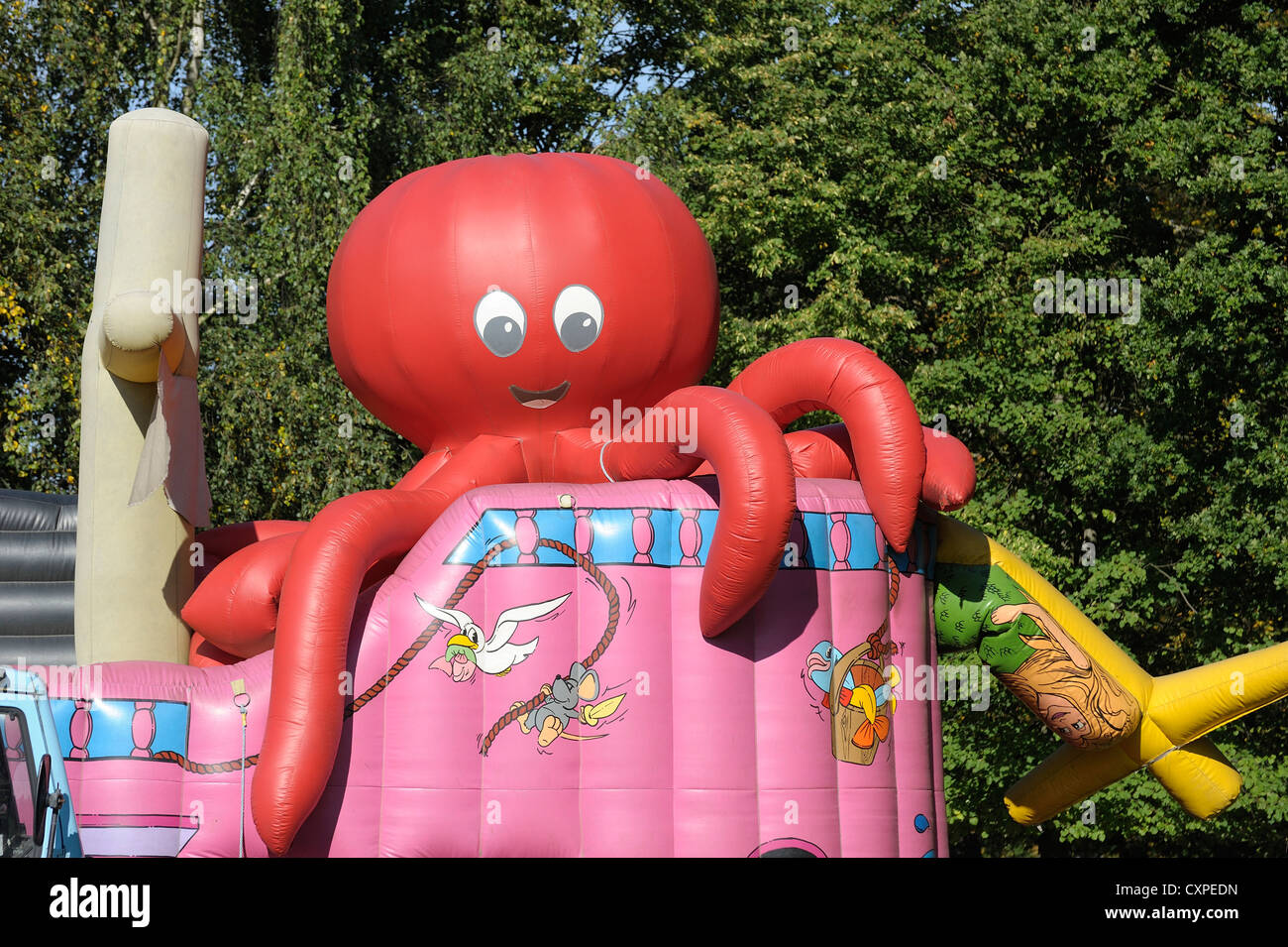 Octopus ride hi-res stock photography and images - Alamy