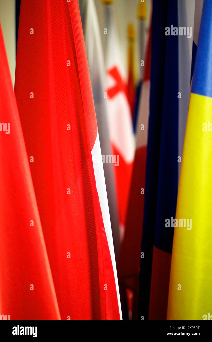 Flags of the world hanging hi-res stock photography and images - Alamy