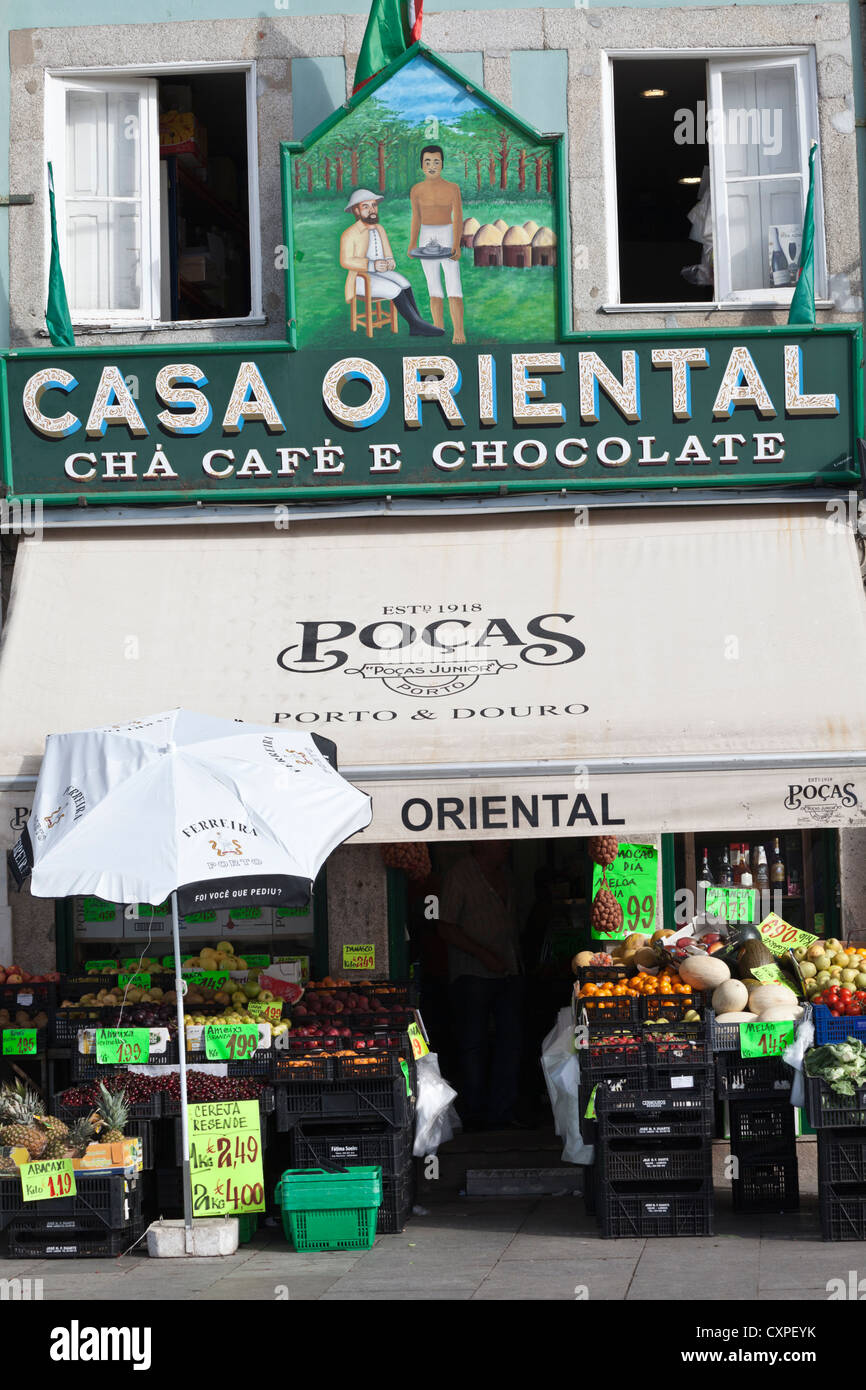 Traditional storefront store in hi-res stock photography and images - Alamy