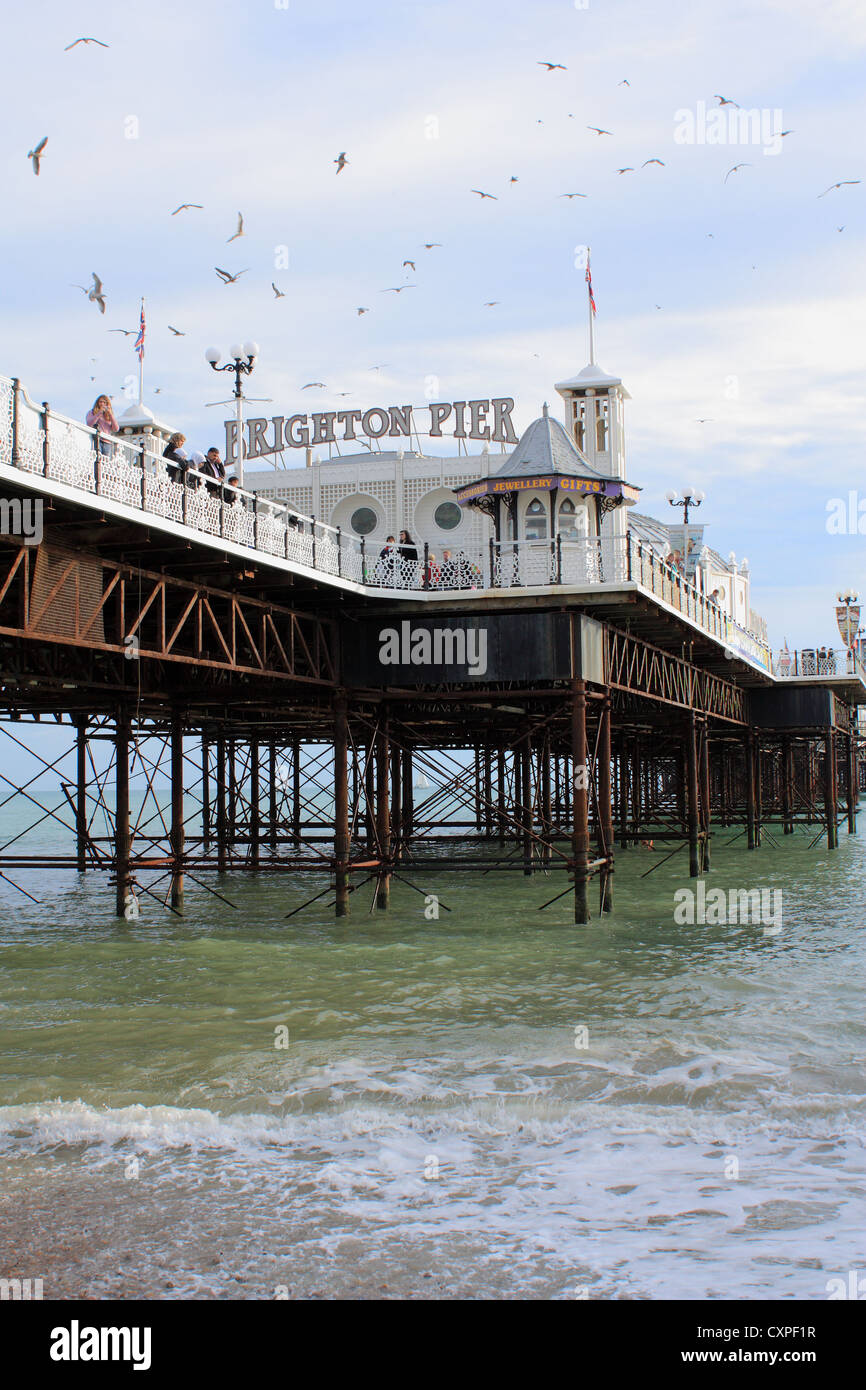 Seaside pier hi-res stock photography and images - Alamy