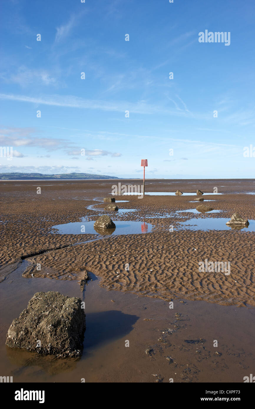 On west kirby beach in the wirral hi-res stock photography and images ...
