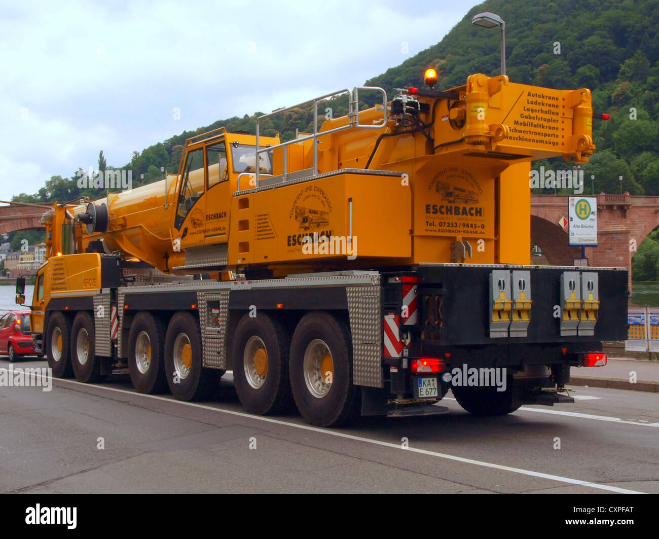 Grove telescopic crane Stock Photo - Alamy