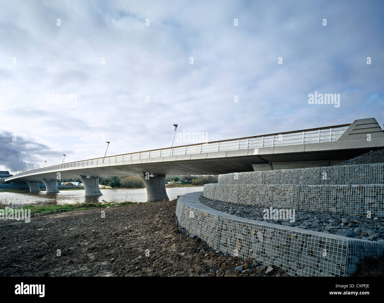 Pedestrian Bridge, UL, Limerick, Ireland. Architect: Murray O'Laoire ...