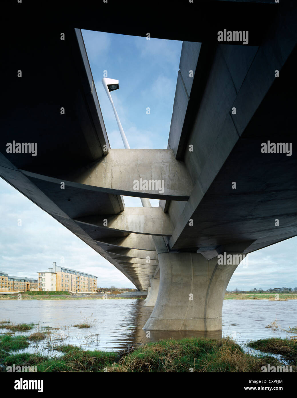 Pedestrian Bridge, UL, Limerick, Ireland. Architect: Murray O'Laoire ...
