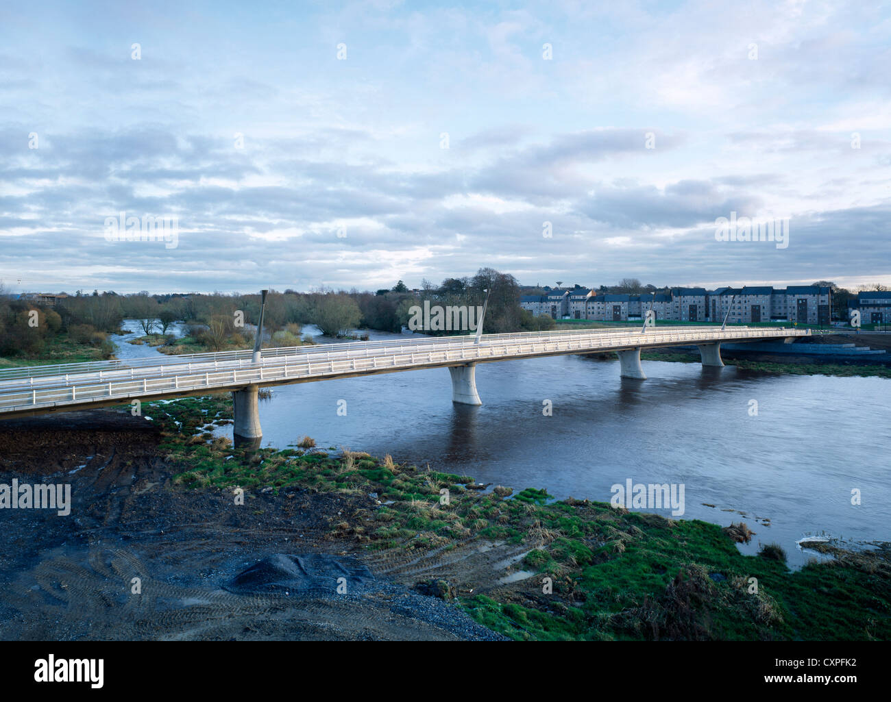Pedestrian Bridge, UL, Limerick, Ireland. Architect: Murray O'Laoire ...