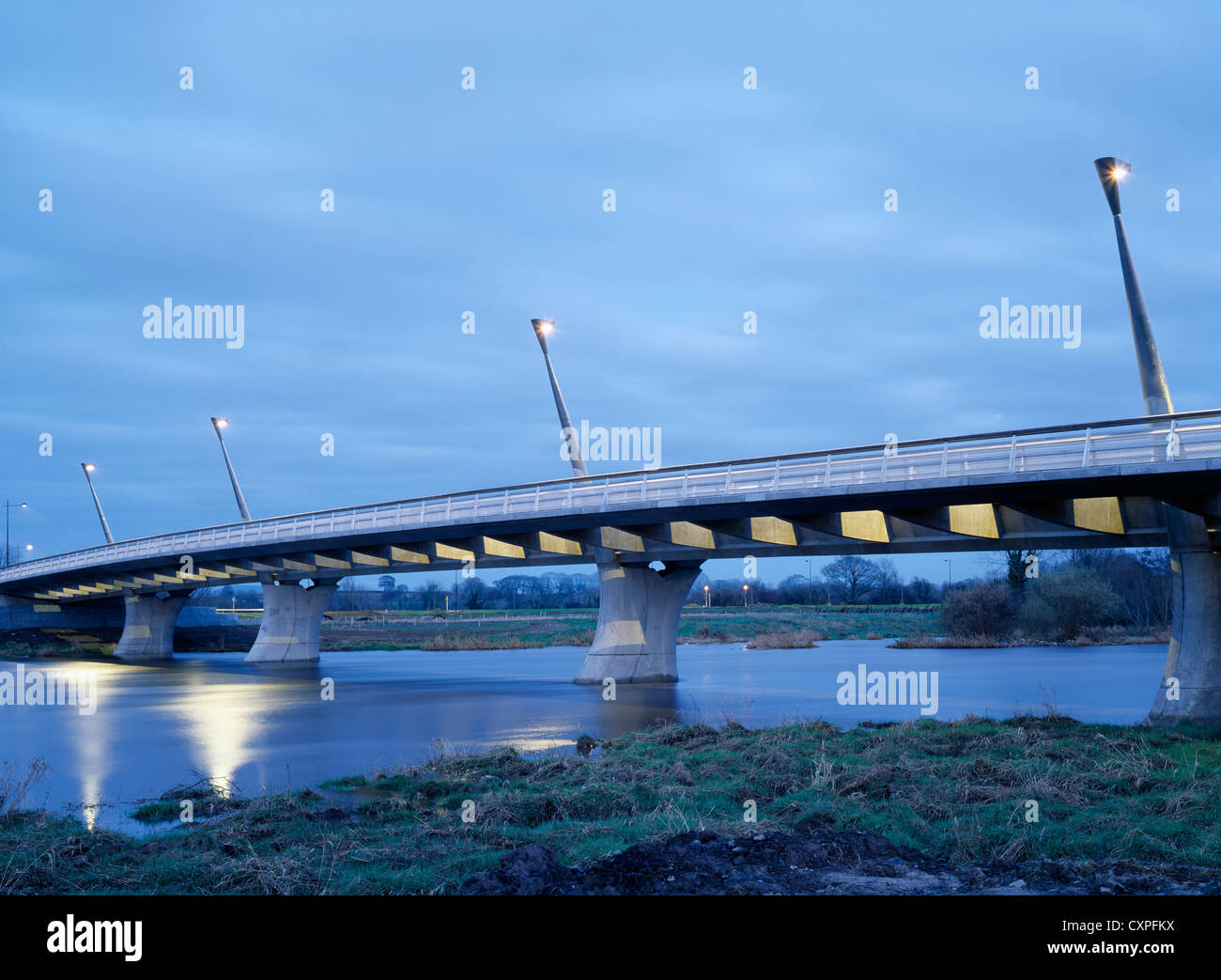 Pedestrian Bridge, UL, Limerick, Ireland. Architect: Murray O'Laoire ...