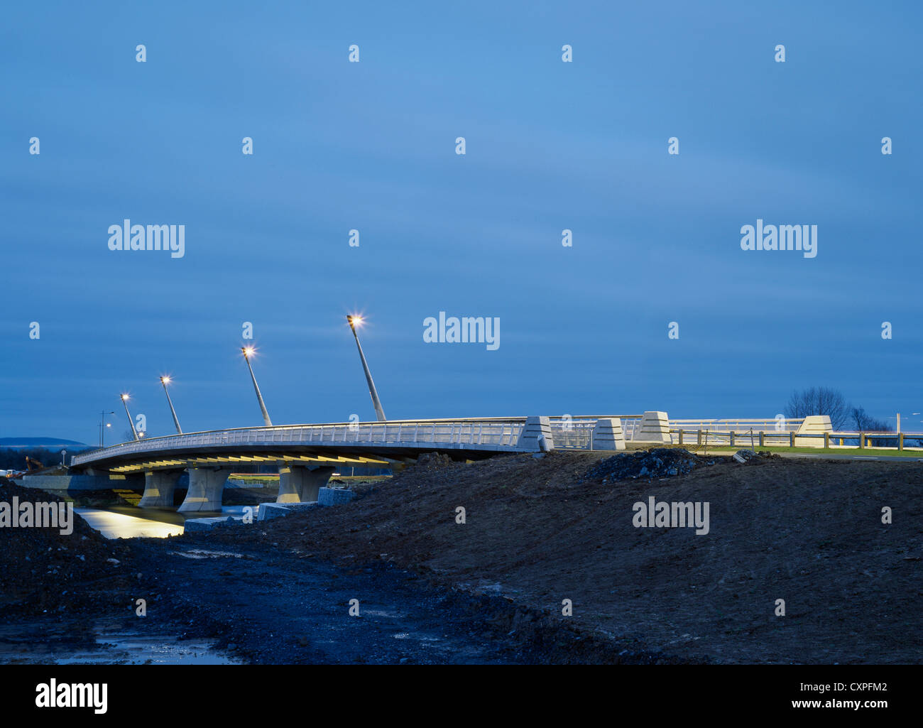 Pedestrian Bridge, UL, Limerick, Ireland. Architect: Murray O'Laoire ...