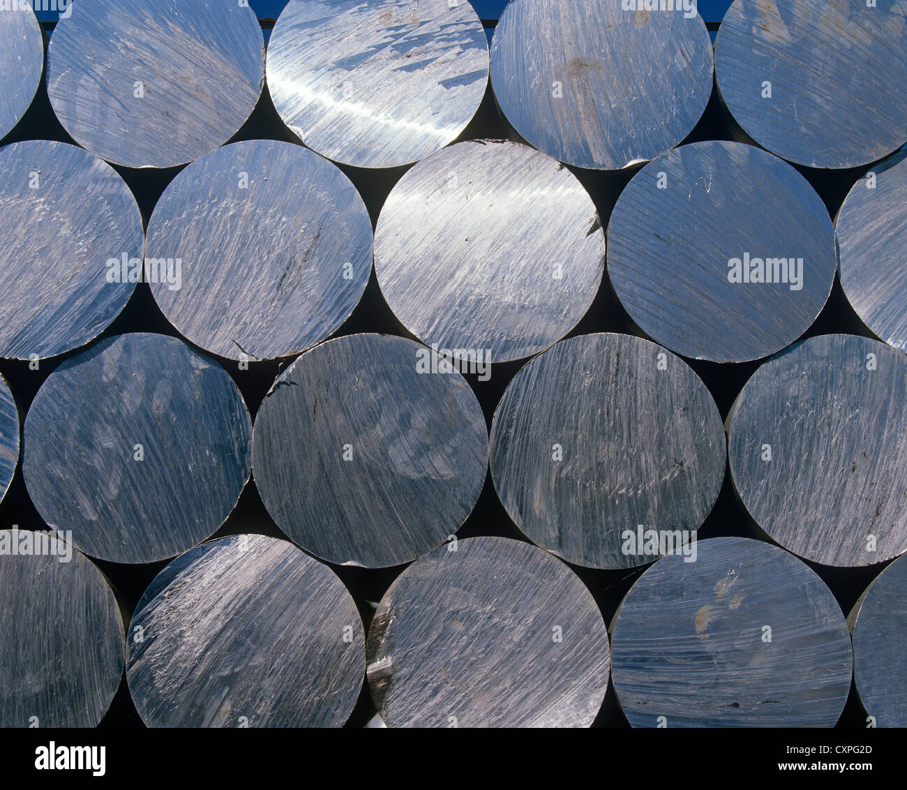 Aluminium tubes hi-res stock photography and images - Alamy