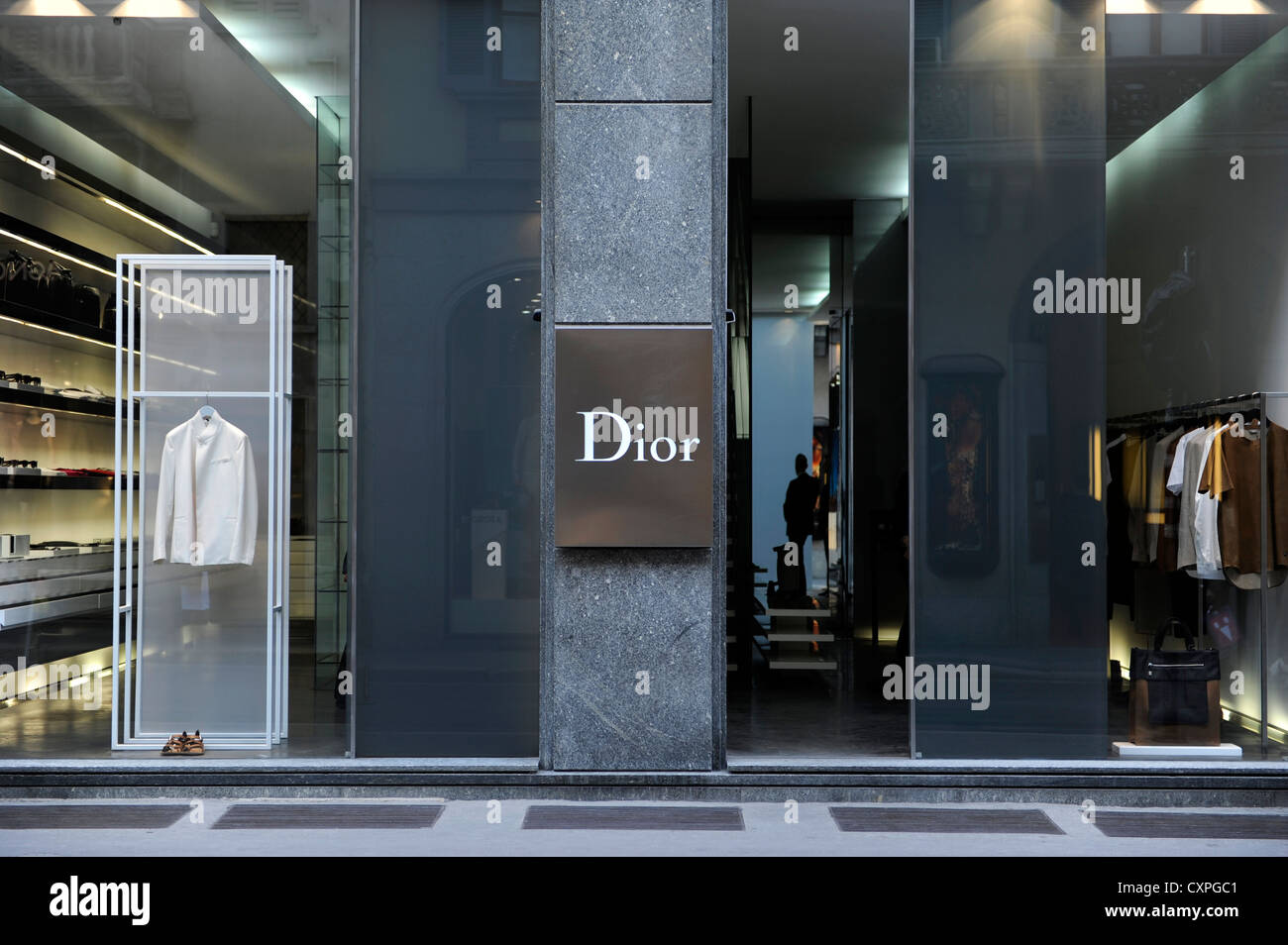 Dior Shop Via Montenapoleone Milan Stock Photos & Dior Shop Via ...