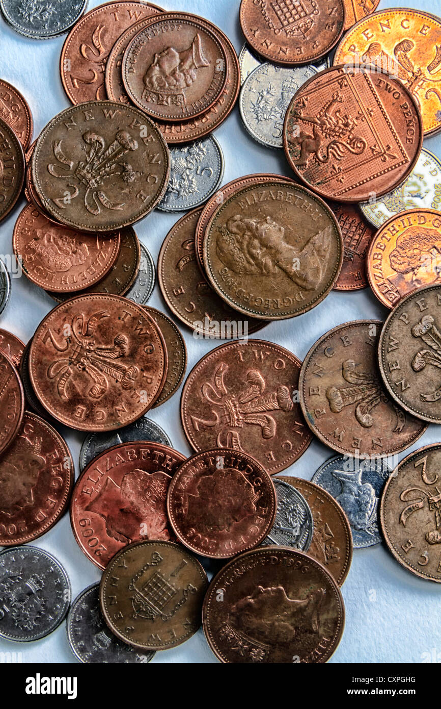 Cash sterling coins hi-res stock photography and images - Alamy