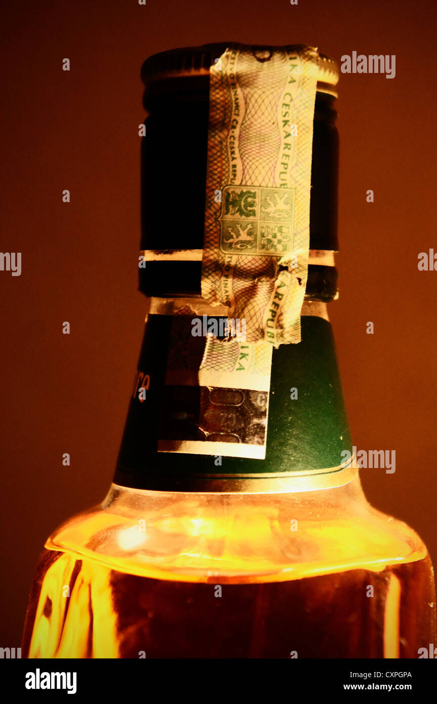 Tullamore Dew Irish Whiskey, alcohol, bottle cap, top, tax, revenue ...
