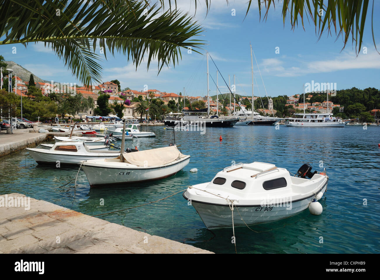 Cavtat harbour croatia boats hi-res stock photography and images - Alamy