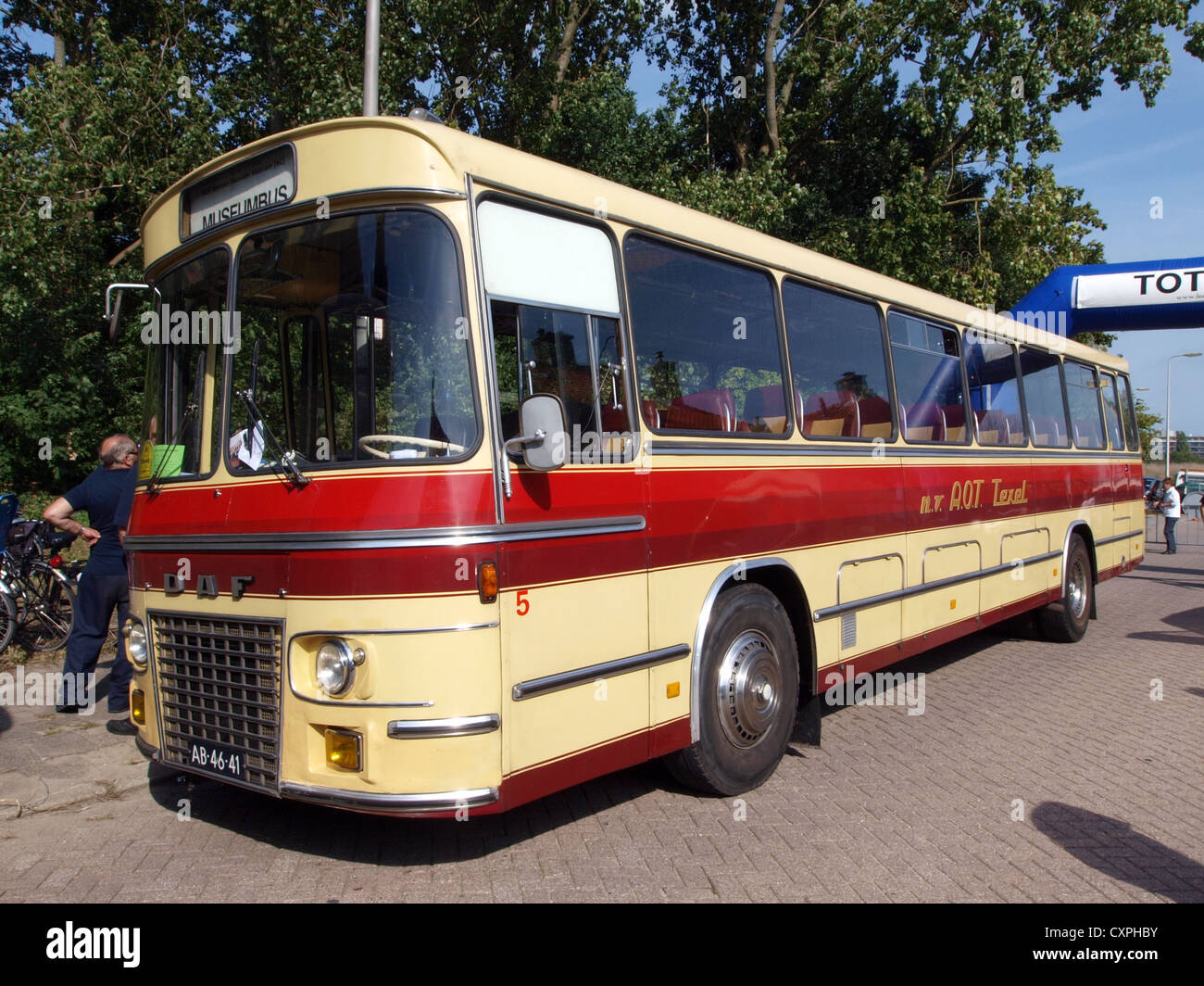 The 1967 DAF MB200 D0605 is a classic Dutch coach bus, known for its ...