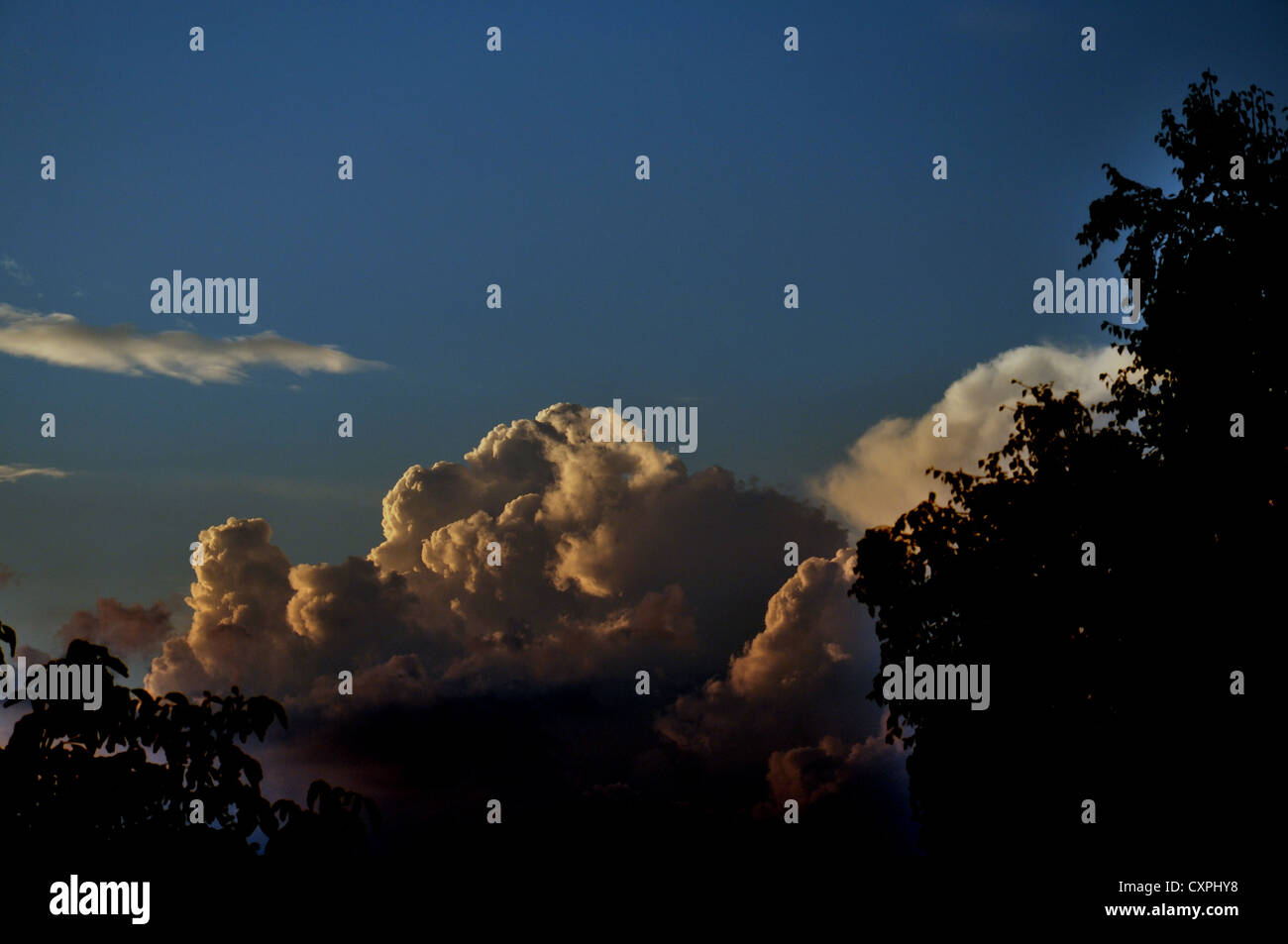 Evening sky with clouds Stock Photo - Alamy