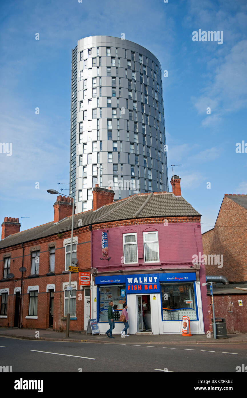 Leicester Summit building student accomodation towering above ...