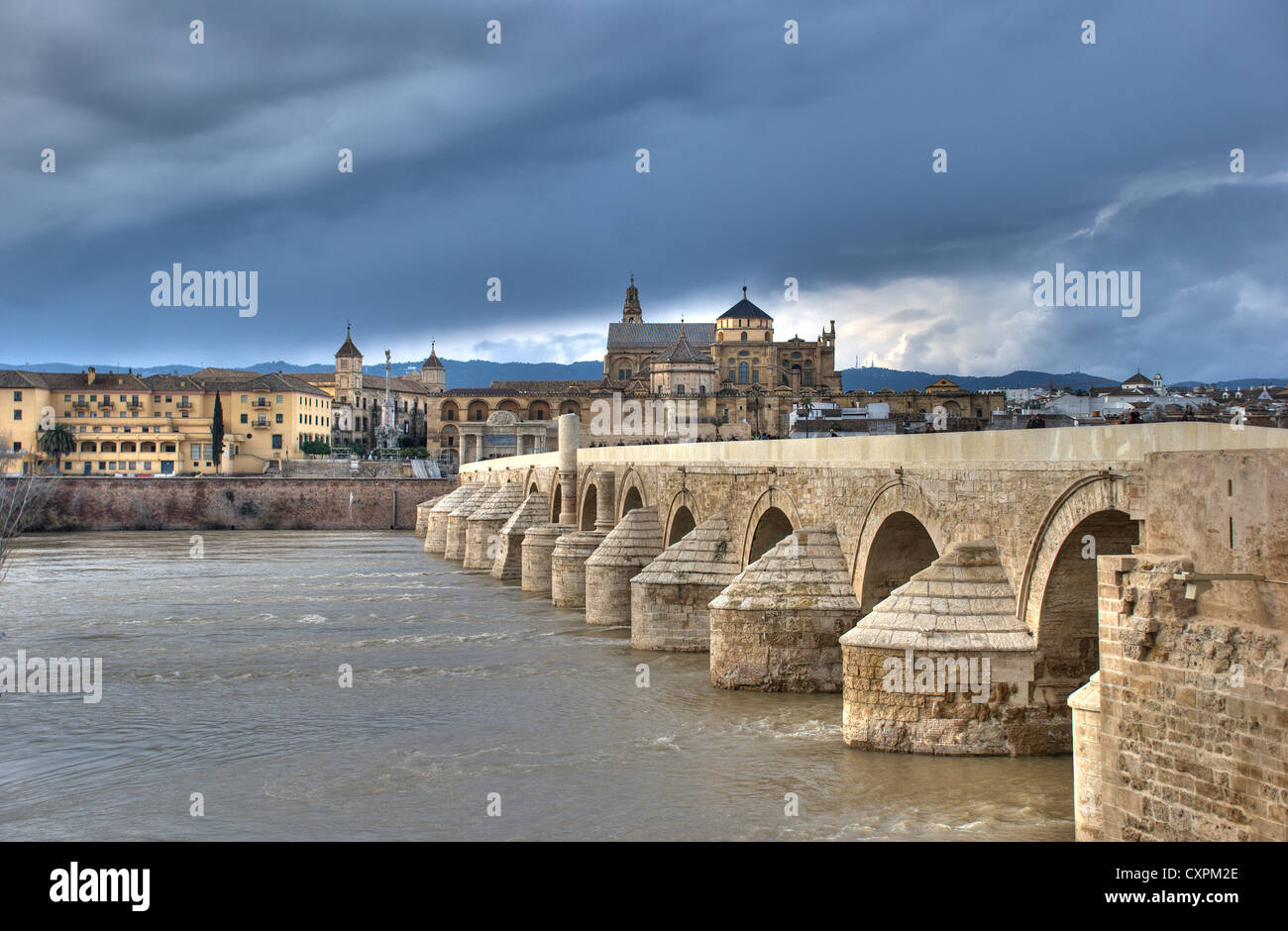 Roman bridges hi-res stock photography and images - Alamy