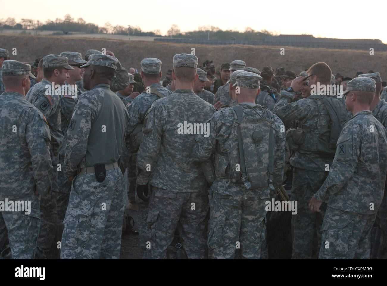 Soldiers from Bravo Company, 1st Battalion, 118th Infantry Division ...