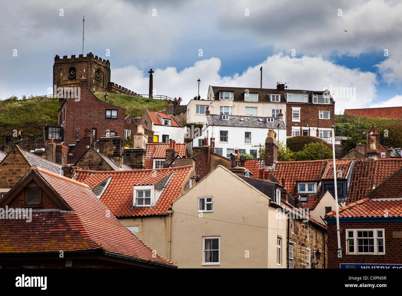 Old town whitby hi-res stock photography and images - Alamy