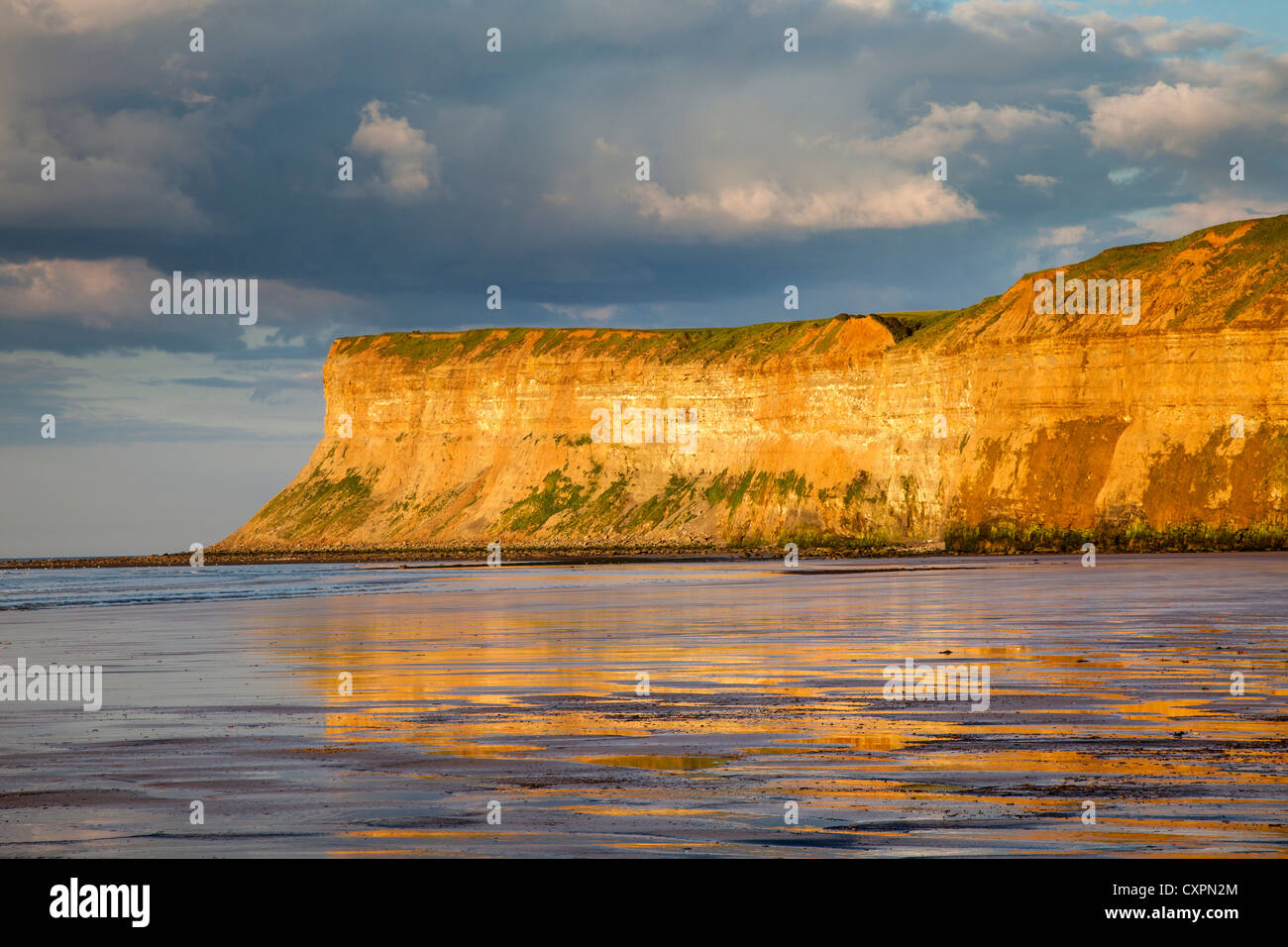 Huntcliff at summer sunset, Saltburn by the Sea, Cleveland Stock Photo ...