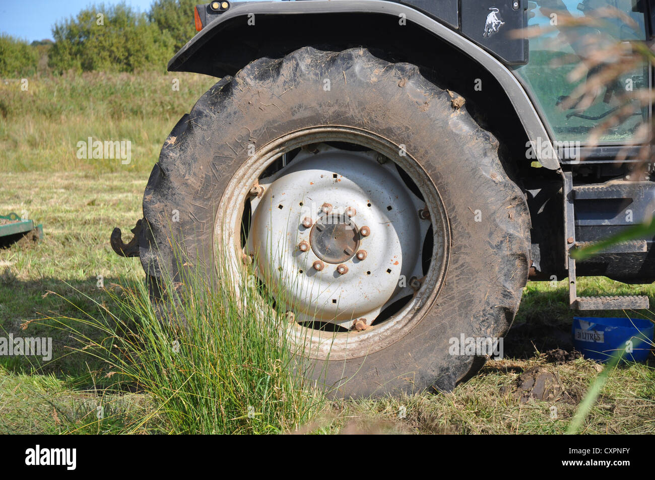 Tractor wheel and tyre Stock Photo - Alamy