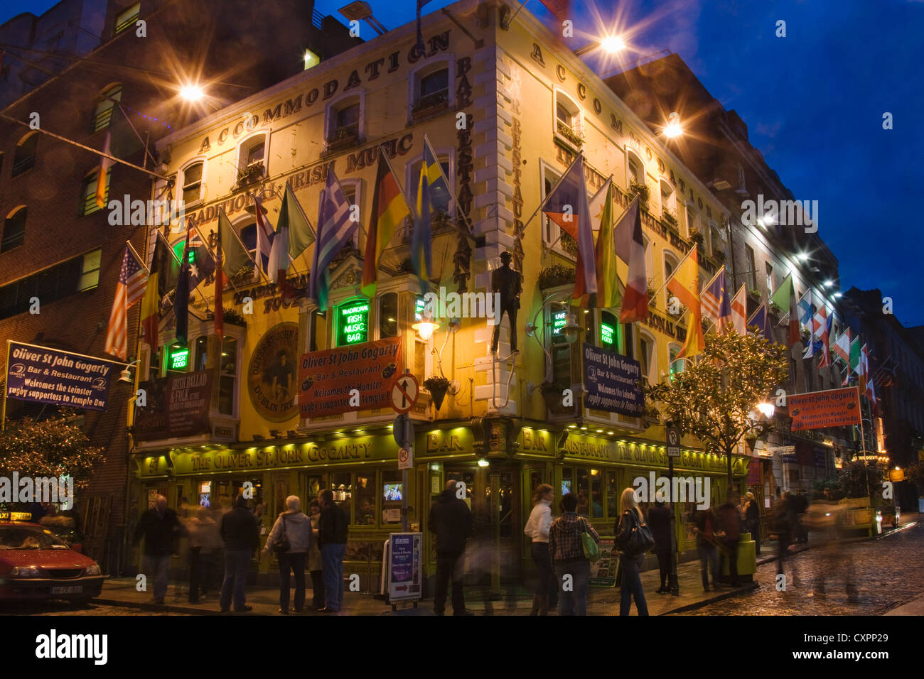 Pedestrian street at night hi-res stock photography and images - Alamy