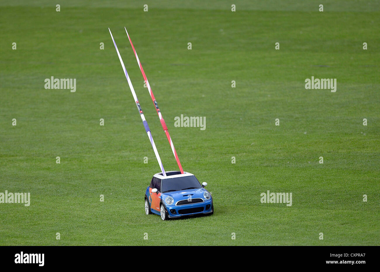 Javelins hi-res stock photography and images - Alamy