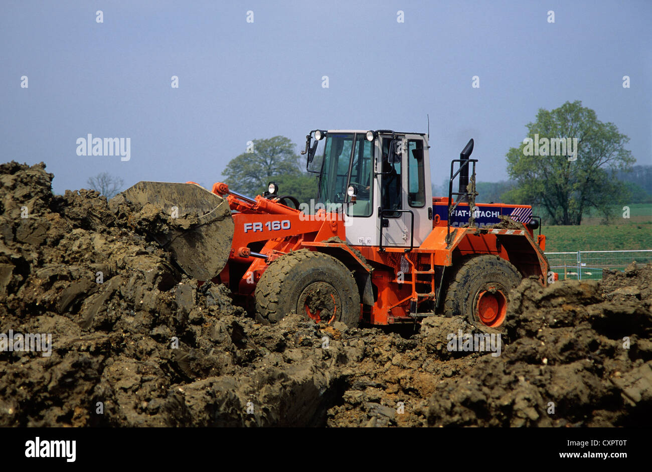 Jcb orange hi-res stock photography and images - Alamy