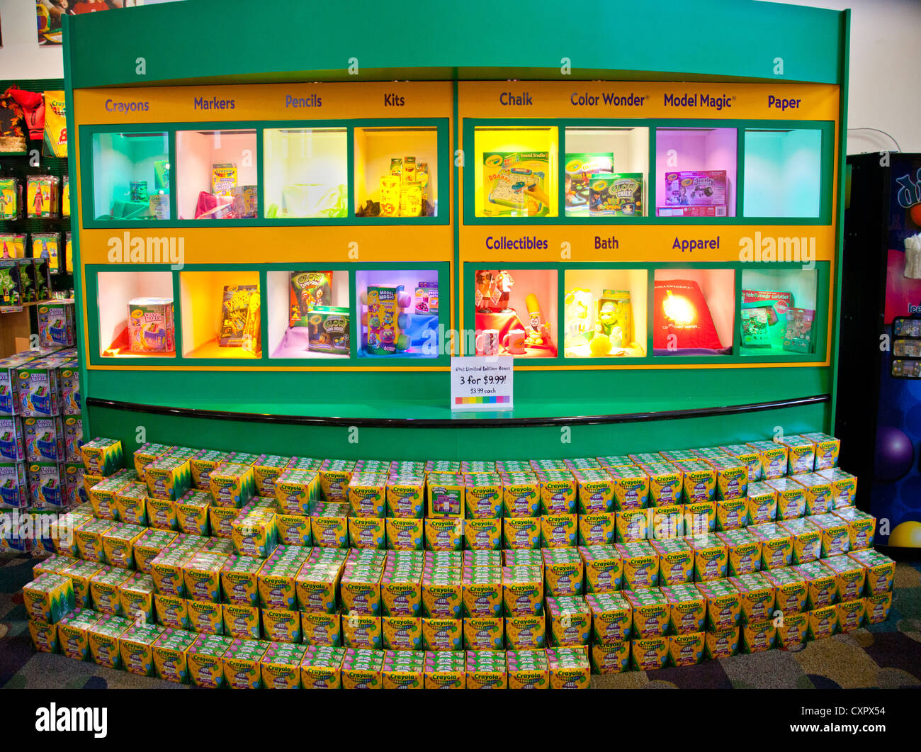 Crayola crayons hi-res stock photography and images - Alamy