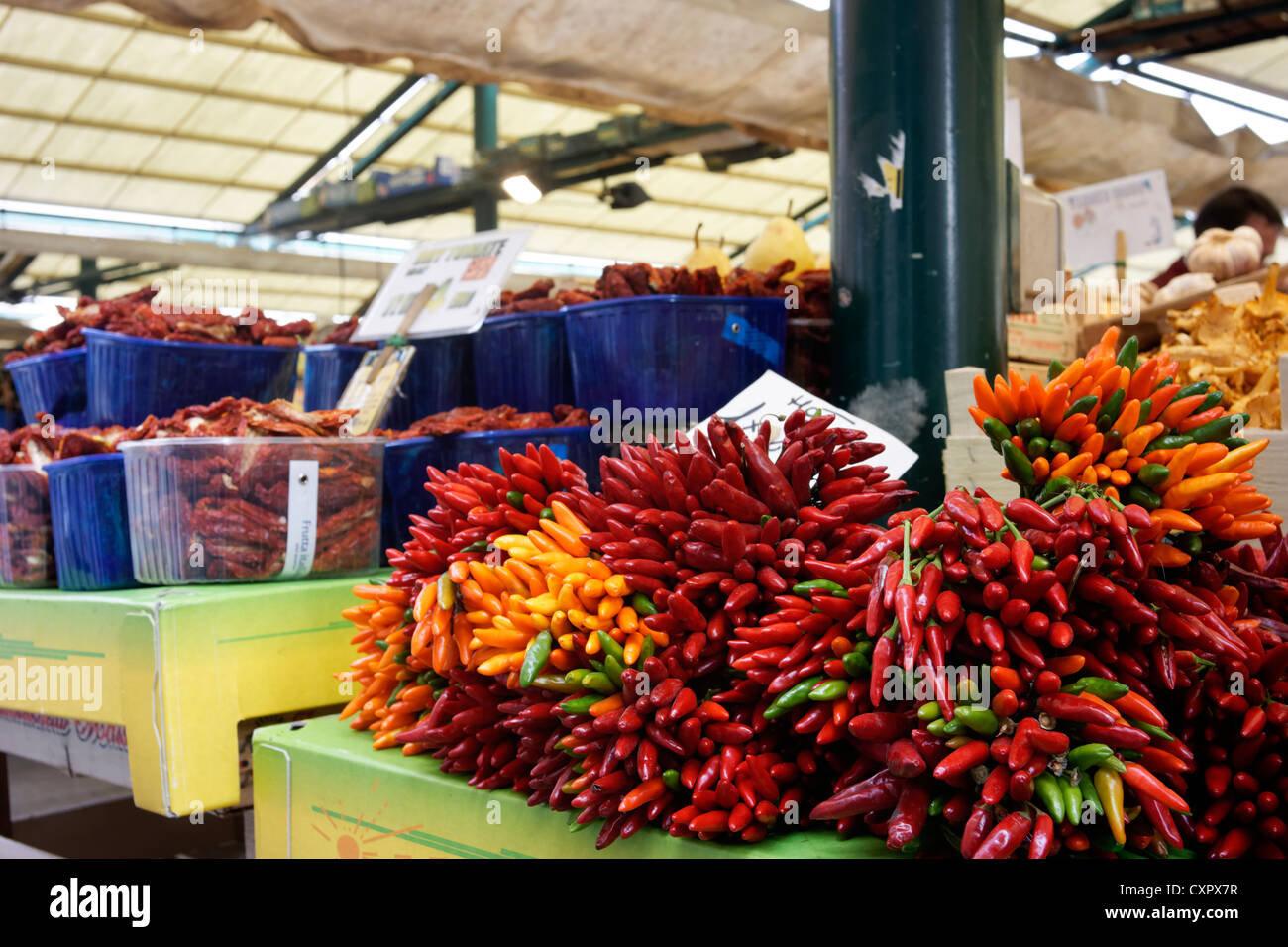 Rialto market, Venice, Italy Stock Photo - Alamy
